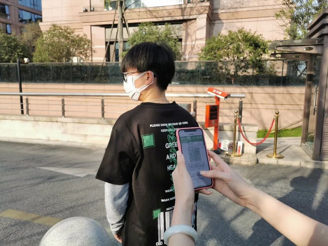 Alipay X Tmall Transform China’s Health Code to a Fashion Symbol