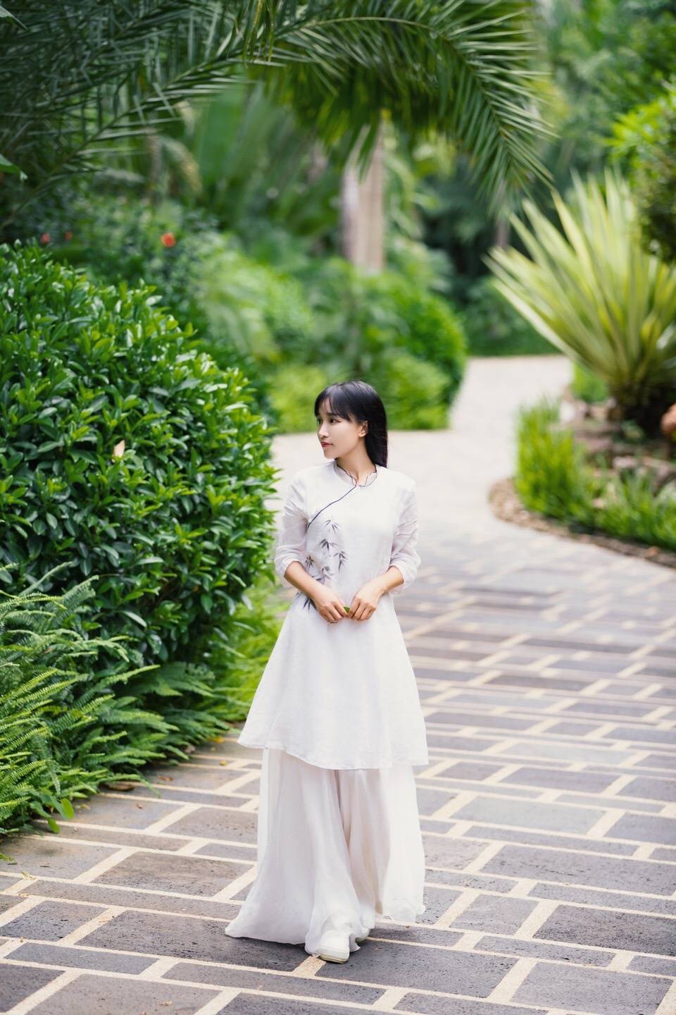 Rural Influencer Li Ziqi Turns Snail Noodles into National Dish | Dao