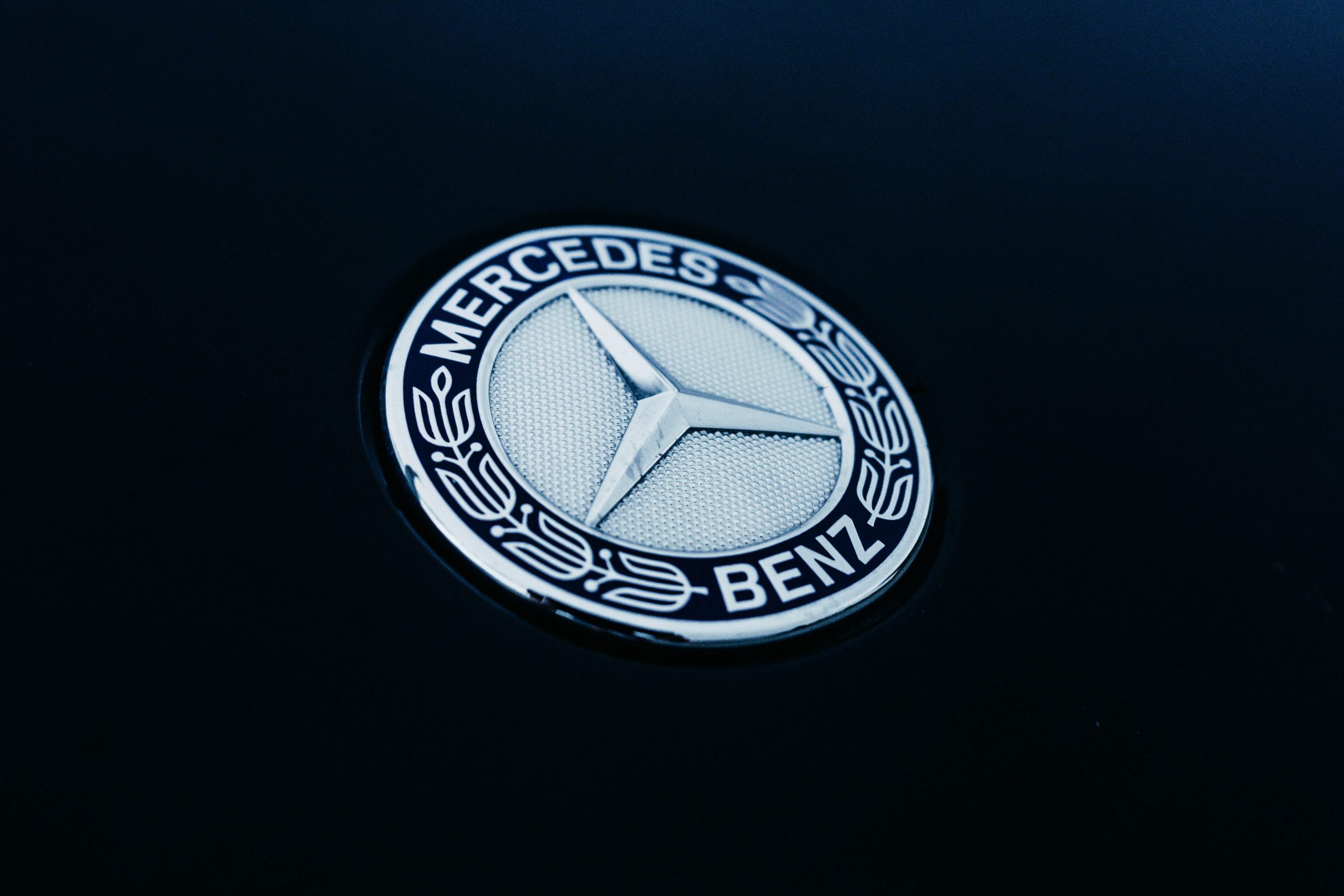 Mercedes-Benz China crashes into brand ambassador controversy