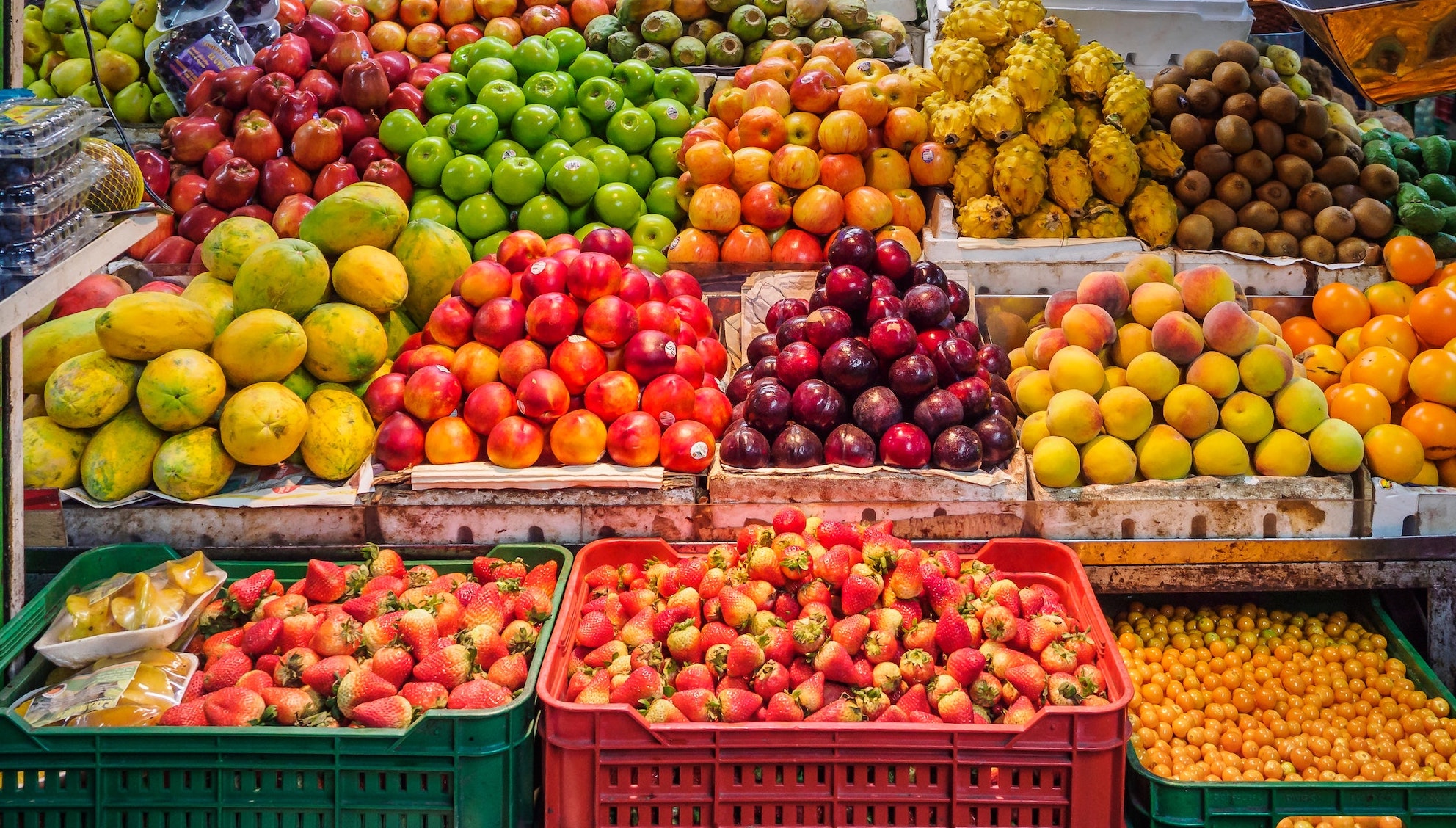 Pagoda becomes first Chinese fruit chain to go public in Hong Kong