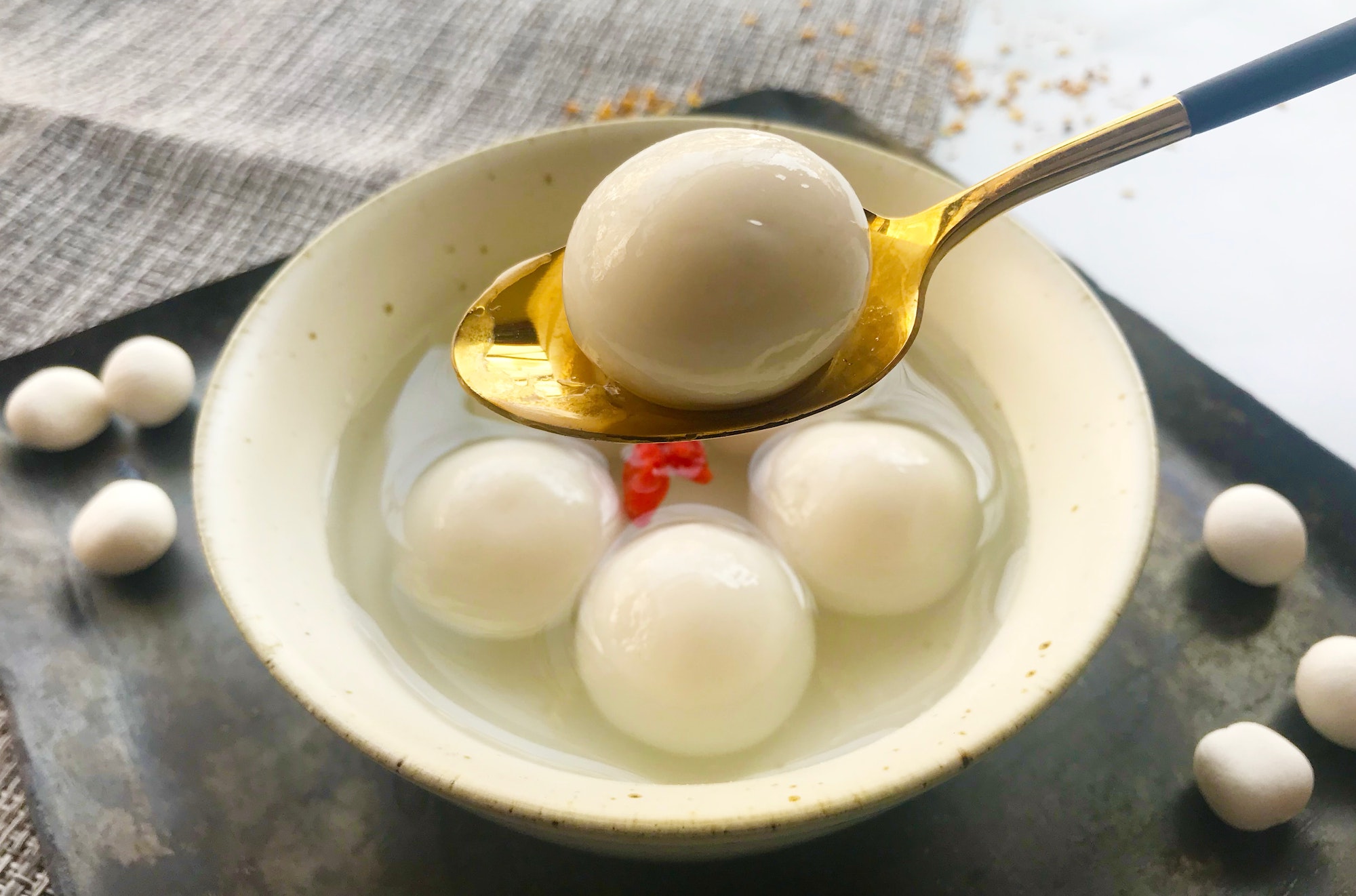 Lantern Festival battle: Sweet or savoury Tangyuan?
