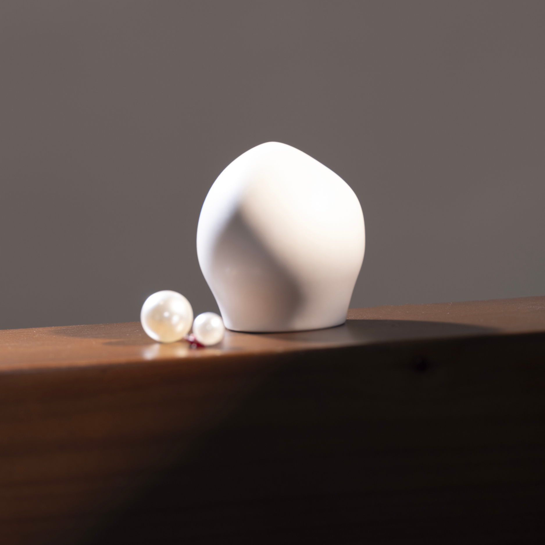 Vive teams up with To Summer to recreate its first perfume