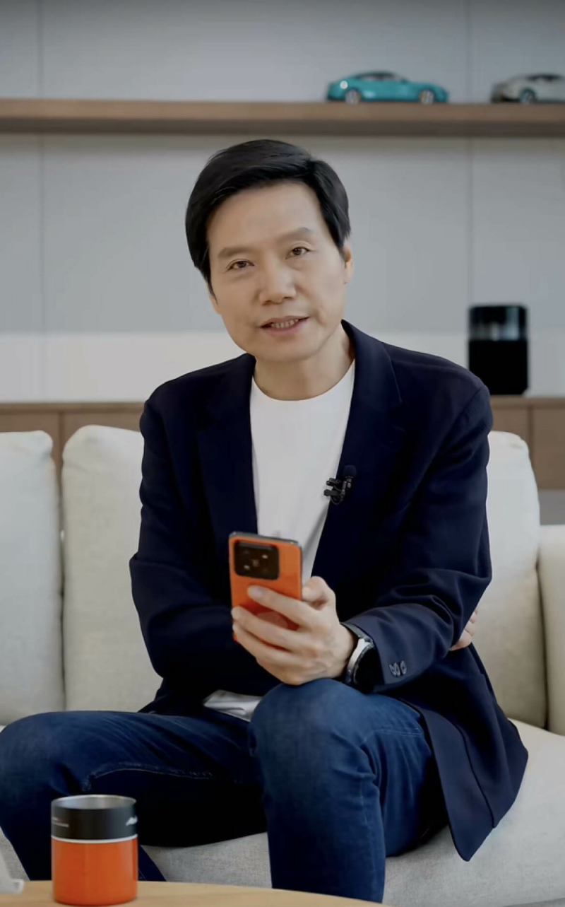 Are CEOs the key players in the battle of livestreaming?