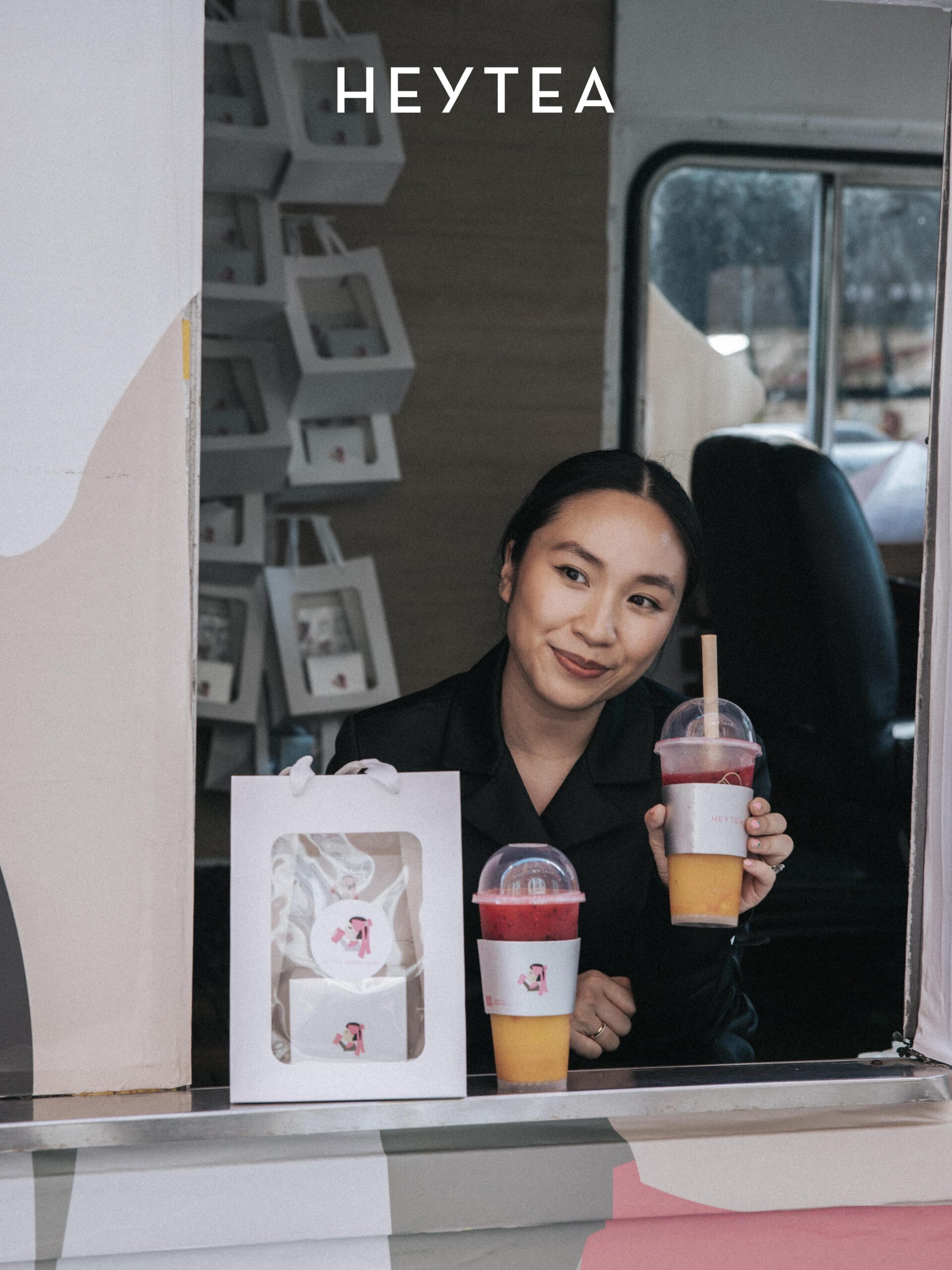 HeyTea invades New York Fashion Week with SANDY LIANG