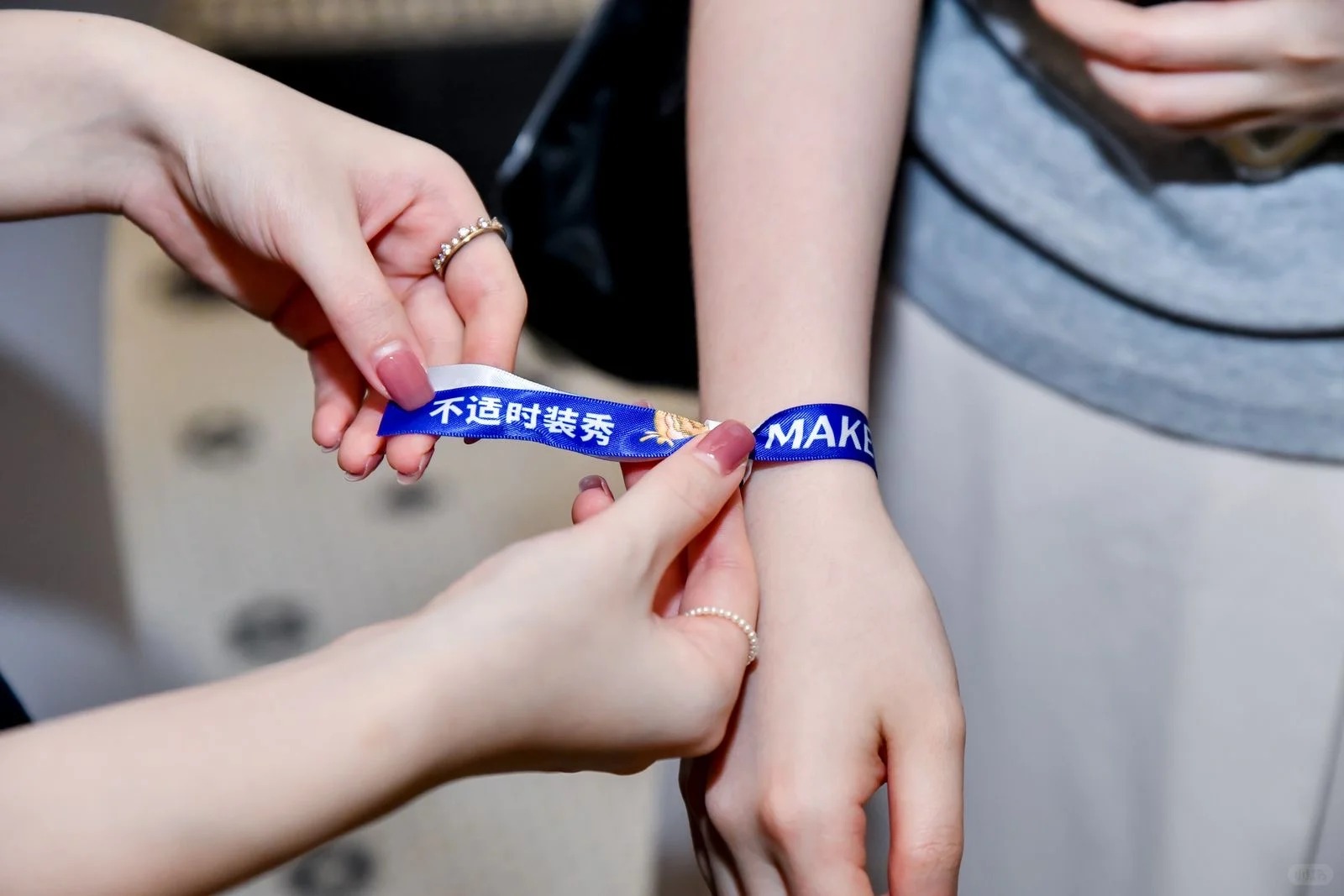 Pfizer hosts "fashion show" ahead of Shanghai Fashion Week