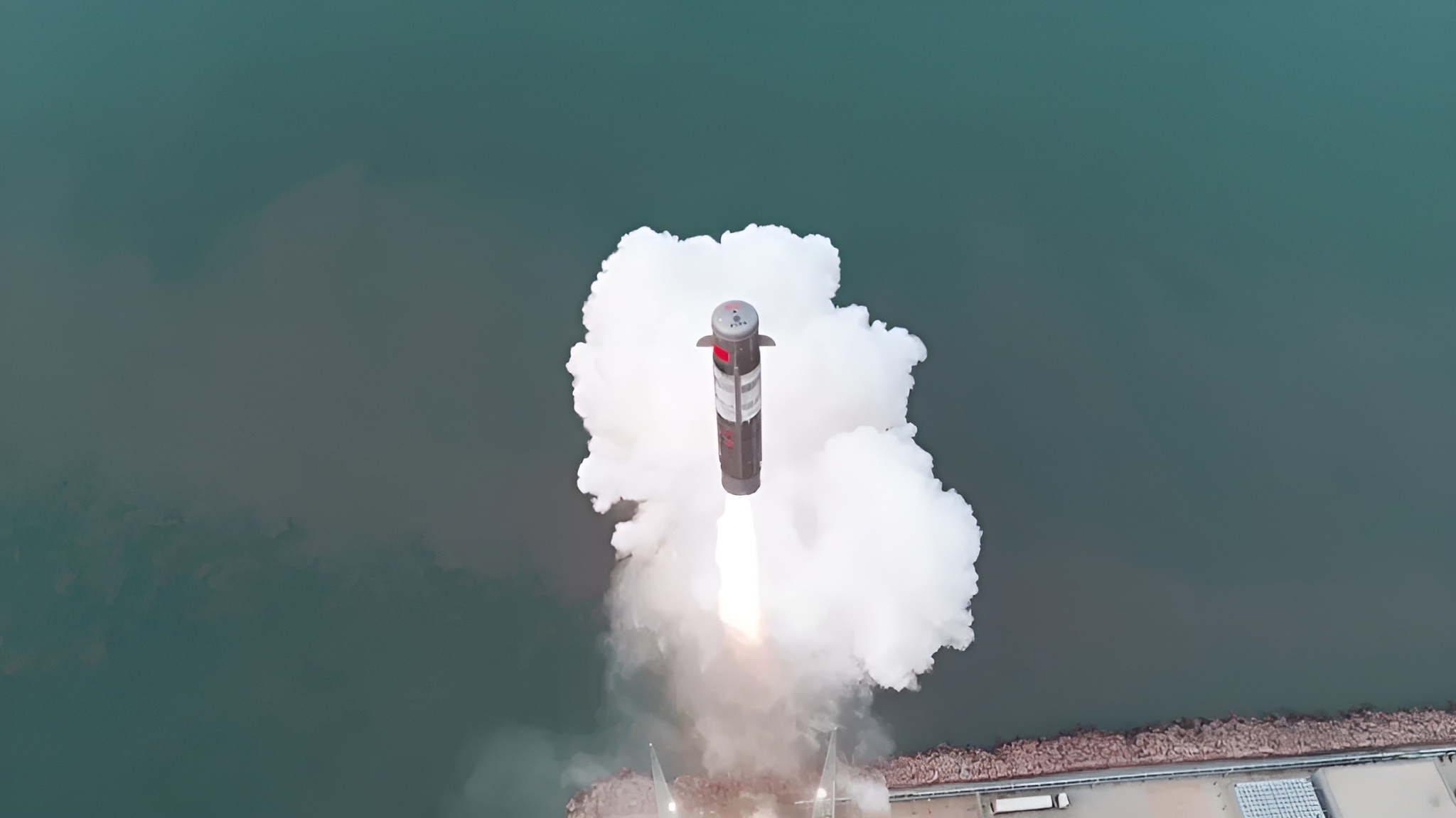 In China you can now receive parcels... by rocket?