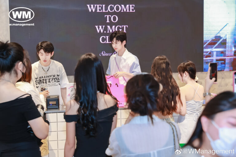 W.Management: Is fast fashion the new idol industry in China?