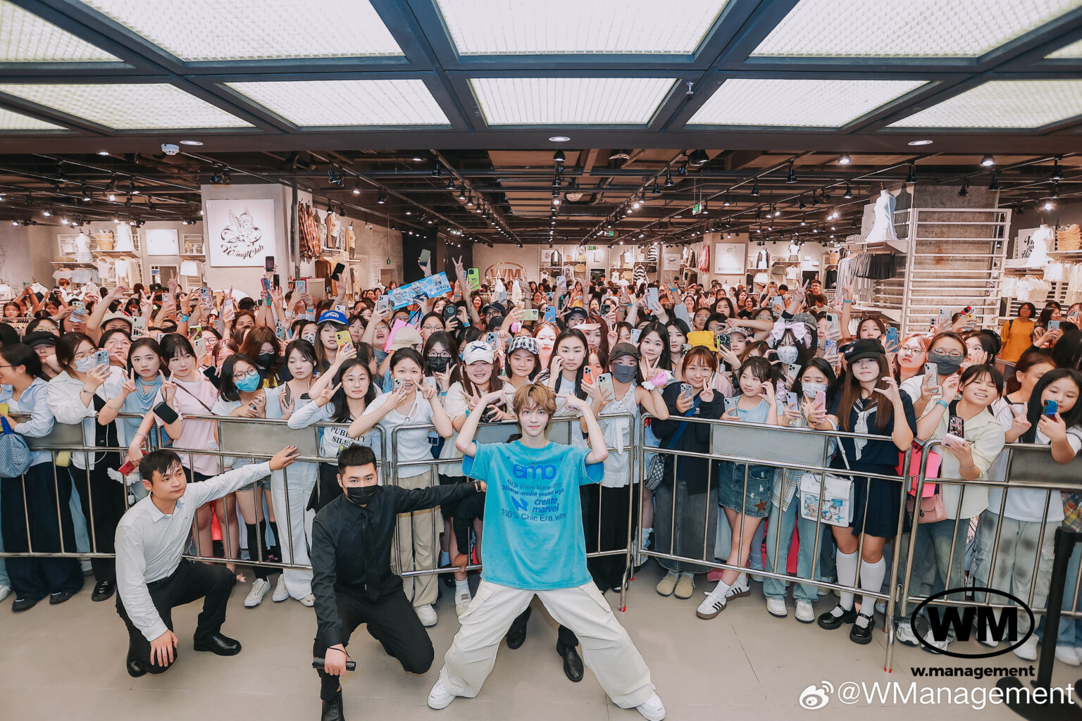 W.Management: Is fast fashion the new idol industry in China?